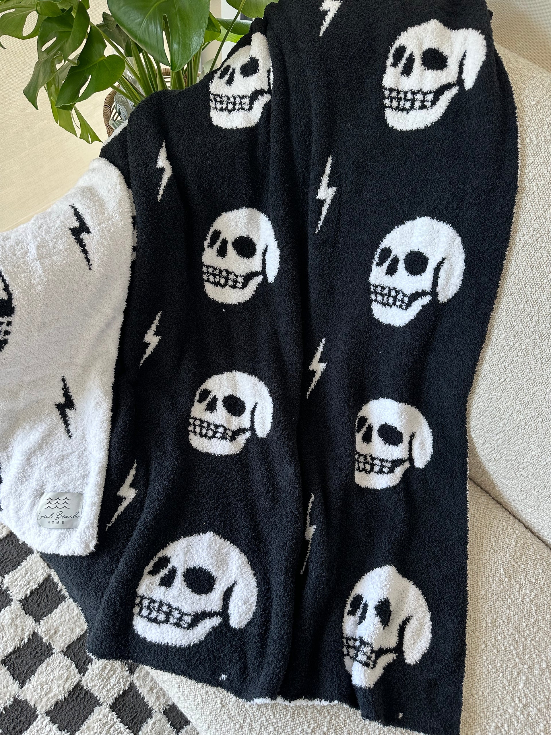 Skull & Bolt Luxe Home Blanket – LocalBeach