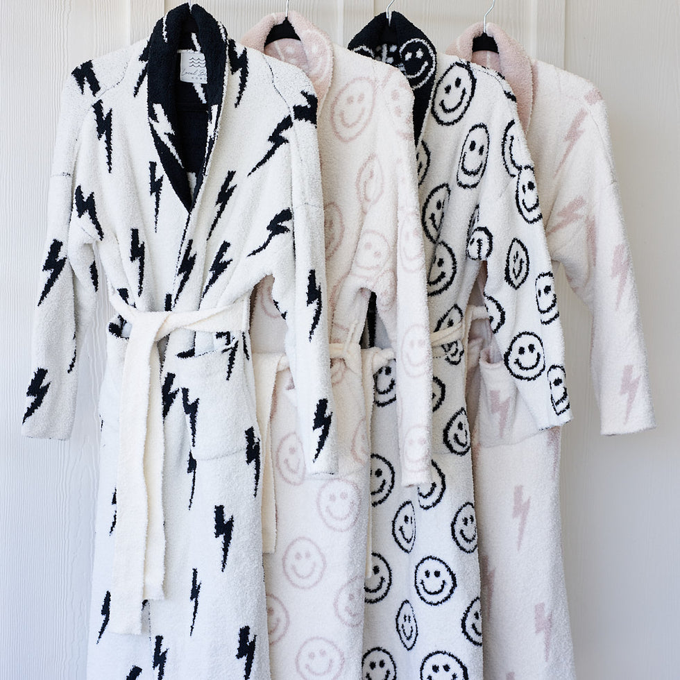Smiley Luxe Robe – LocalBeach